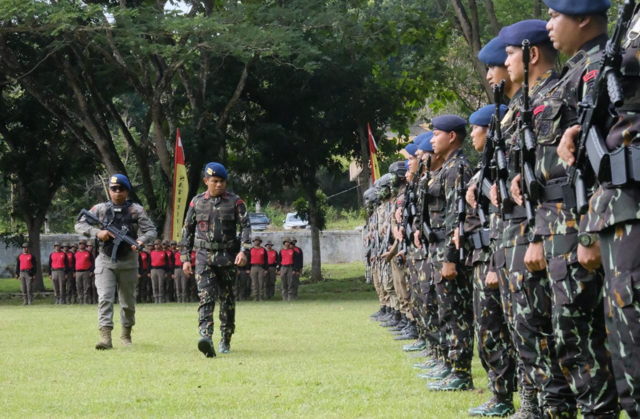 Wakapolda Gorontalo Pimpin Upacara Penutupan Pratama Brimob Dan Tamtama ...